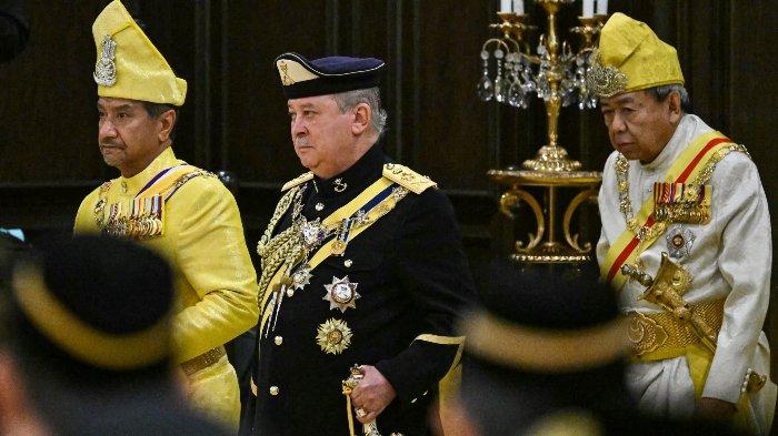 Raja Malaysia Sultan Abdullah Turun Tahta, Digantikan Sultan Ibrahim ...