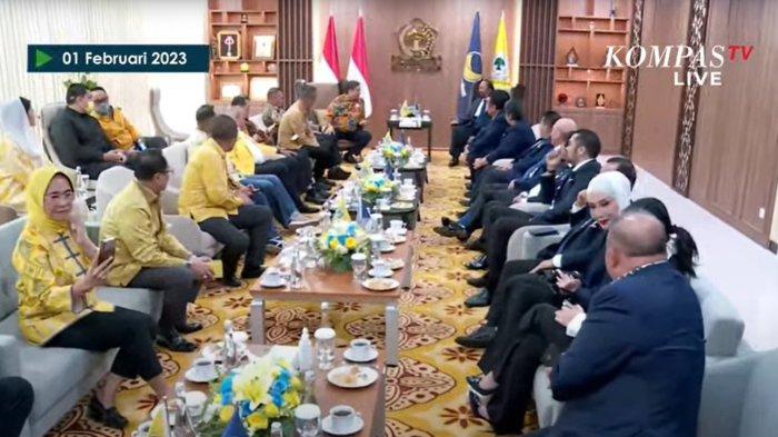 BREAKING NEWS - Surya Paloh Sambangi Kantor Golkar, Lobi Dukung Anies Jadi Capres 2024 ...