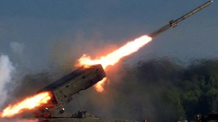 Beredar Video Aksi Milisi yang Didukung Rusia Luncurkan Roket ...