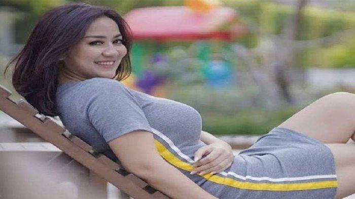 Tante Ernie Cerai Setelah 21 Tahun Menikah, Sebut Suaminya Selingkuh: Pelakornya Lebih Tua ...