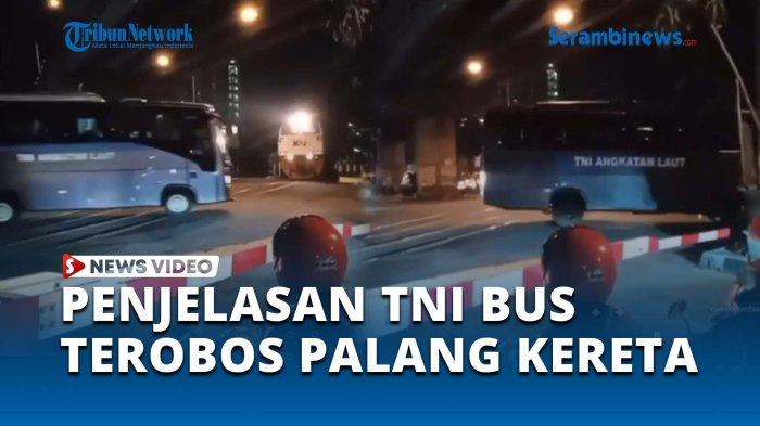VIDEO Terobos Palang, 2 Bus TNI Nyaris Tertabrak Kereta Api, Begini ...