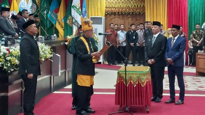 Kukuhkan Dirinya Sendiri, Teungku Malik Mahmud Al-Haythar Sah Jabat ...