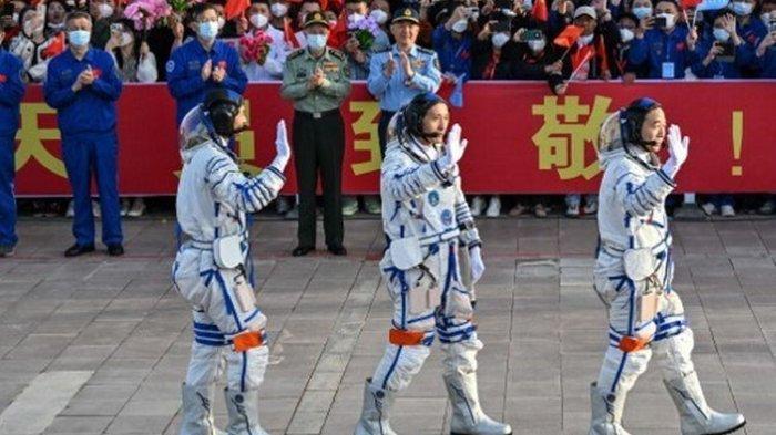 3 Astronot China Pulang ke Bumi dengan Selamat setelah Selesaikan Misi Luar Angkasa Lima Bulan ...