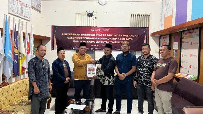 2 Pasangan Balon Bupati Aceh Jaya dari Jalur Independen Serahkan Syarat ...