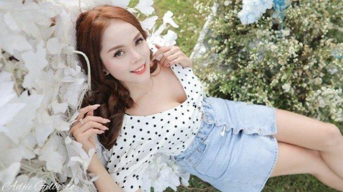 Artis Ini Dulu Pernah Jadi Penjaga Toko, Vika Chu Kini Makin Terkenal ...