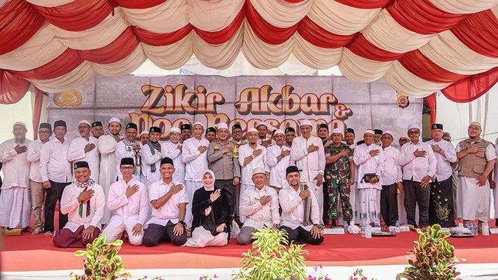 FOTO Polresta Banda Aceh Gelar Zikir Akbar dan Doa Bersama untuk Pilkada Damai 2024 ...