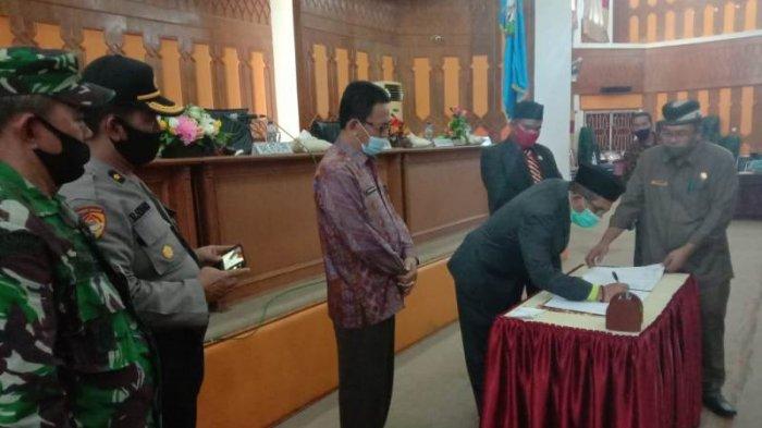 DPRK Aceh Selatan Sahkan APBK-P Tahun 2020 Rp 1,3 Triliun - Serambinews.com DPRK Aceh Selatan Sahkan APBK-P Tahun 2020 Rp 1,3 Triliun - Serambinews.com
