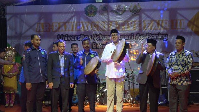 Rektor UIN Ar-Raniry Resmi Tutup Kegiatan ACF III - Serambinews.com