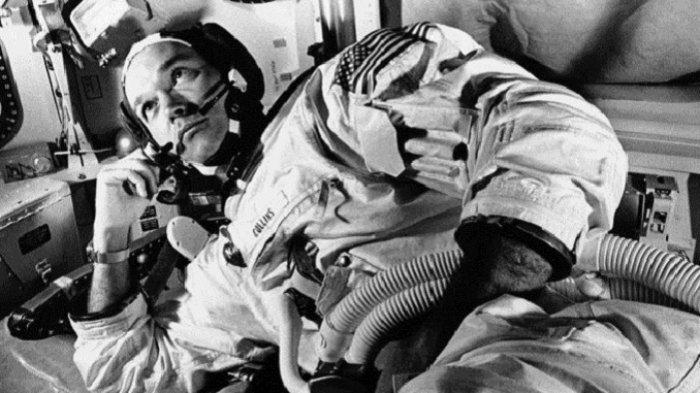 Astronot Michael Collins, Pilot Apollo 11, Pesawat Ruang Angkasa ...