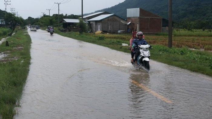Jalan Nasional di Kuala Batee, Abdya Langganan Terendam Saat Hujan, Ini ...