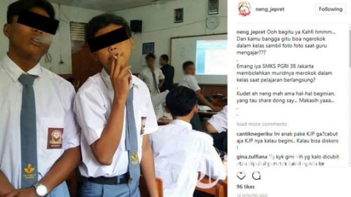 Merokok dalam Kelas Saat Ada Guru, Siswa SMA Ini Dihukum - Serambinews.com