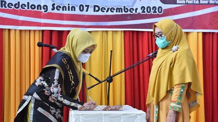 Bupati Bener Meriah Hadiri Pelantikan dan Pengukuhan Bunda PAUD Bener Meriah - Serambinews.com