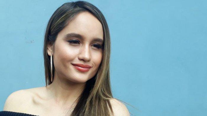 Cinta Laura Alami Burnout hingga Berat Badannya Menyusut, Kenali Tanda ...