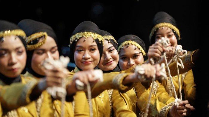 Lestarikan Budaya, Disbudpar Aceh Lakukan Roadshow Kesenian di Desa ...