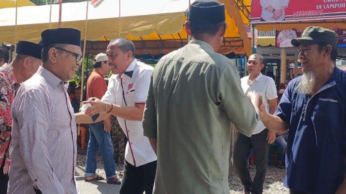 Duek Pakat dan Silaturahmi Wareh, Ribuan Masyarakat Padati Kediaman Abu ...