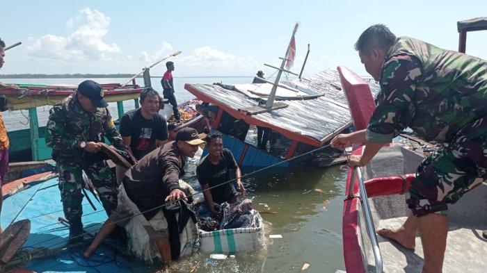 BREAKING NEWS - Tabrak Sisa Rambu Laut, Kapal Pembawa Pedagang Tujuan ...