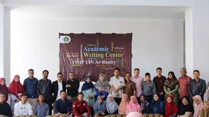 Tumpas Kejahatan Akademik, FISIP UIN Ar-Raniry Launching Academic Writing Center - Serambinews.com