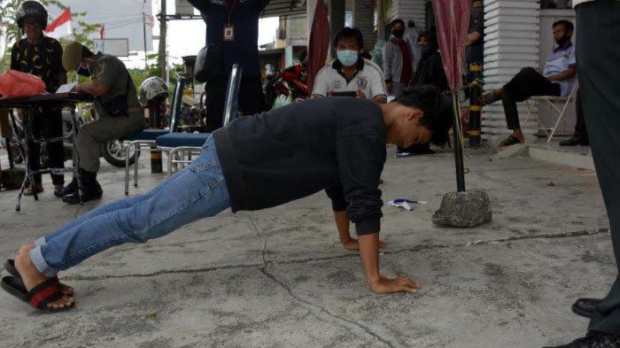 Tak Pakai Masker, Sejumlah Warga Terjaring Razia Dihukum Push Up - Serambinews.com