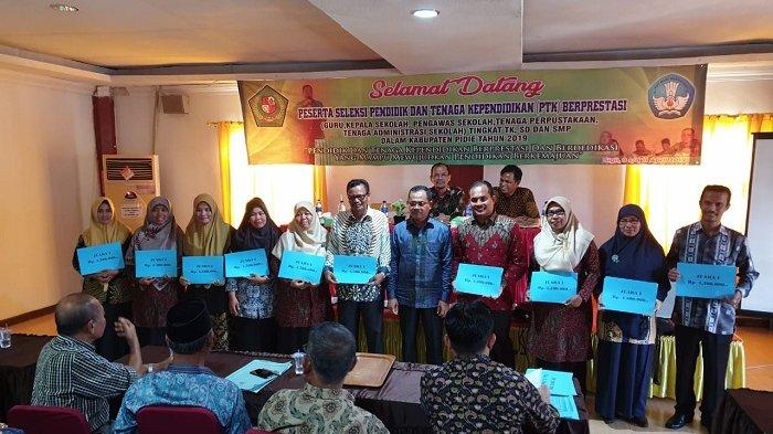 Ini Juara Seleksi Guru, Kepsek Pengawas Berprestasi - Serambinews.com