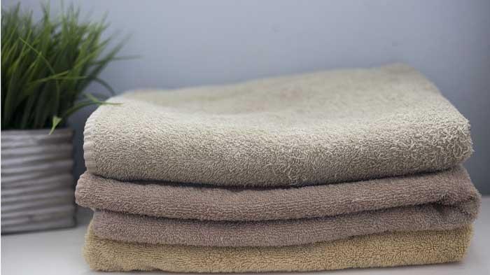Cara Mudah Kembalikan Handuk Kasar Jadi Super Lembut, Tanpa Bahan Kimia ...