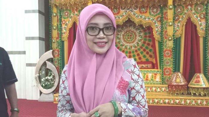 Istri Plt Gubernur Aceh Dyah Erti Idawati, Kagumi Keindahan Batu Giok ...