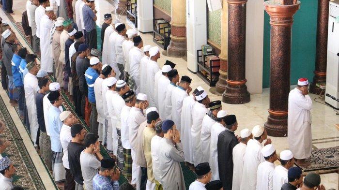 Masyarakat Aceh Barat, Karyawan Mifa & BEL Laksanakan Shalat Ghaib ...