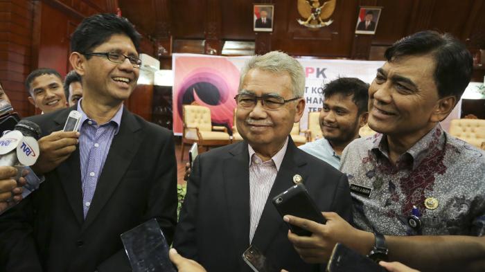 Tak Lapor Kekayaan, tapi Jadi Pejabat - Serambinews.com