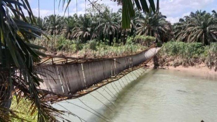 Breaking News - Jembatan Gantung Putus, Dua Kampung Terancam Terisolasi - Serambinews.com