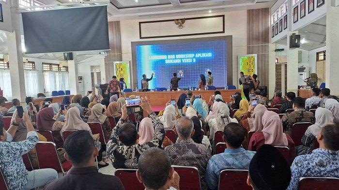 Pidie Terapkan Aplikasi Srikandi - Serambinews.com Pidie Terapkan Aplikasi Srikandi - Serambinews.com