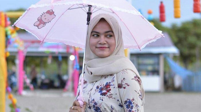 Lydia Syanesah, Modeling yang Bercita-cita Jadi Dokter - Serambinews.com