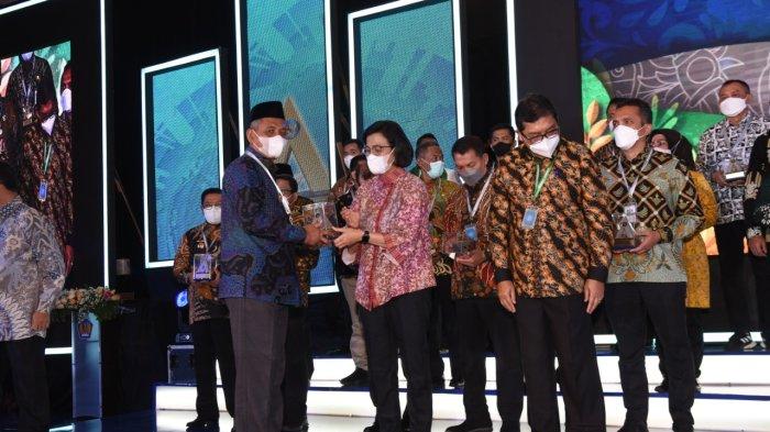 Raih WTP 14 Kali Berturut-turut, Bupati Nagan Raya Terima Penghargaan ...