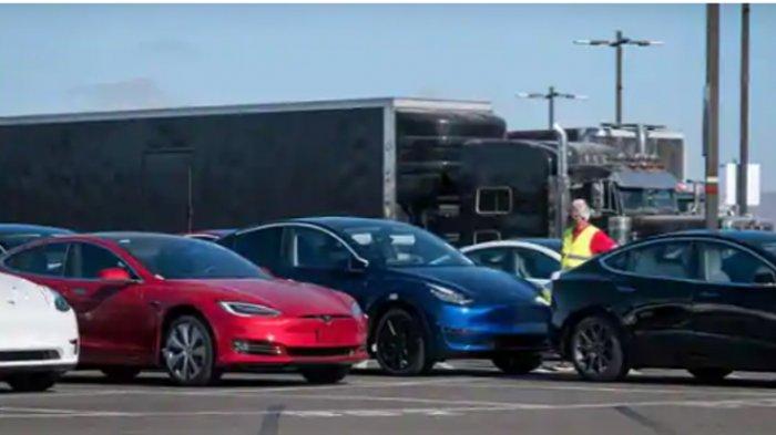 Tesla Telah Mampu Buka Mata Dunia Pada Mobil Listrik - Serambinews.com
