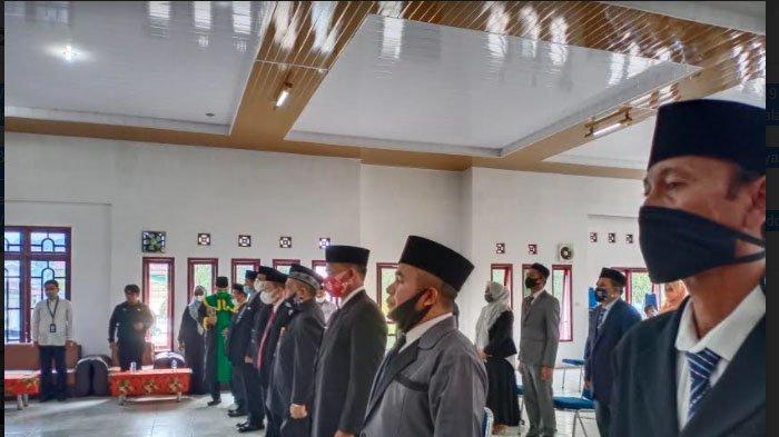 Lima Pejabat Tinggi Pratama di Gayo Lues Dimutasi Bersama 11 ASN, Ini ... Lima Pejabat Tinggi Pratama di Gayo Lues Dimutasi Bersama 11 ASN, Ini ...