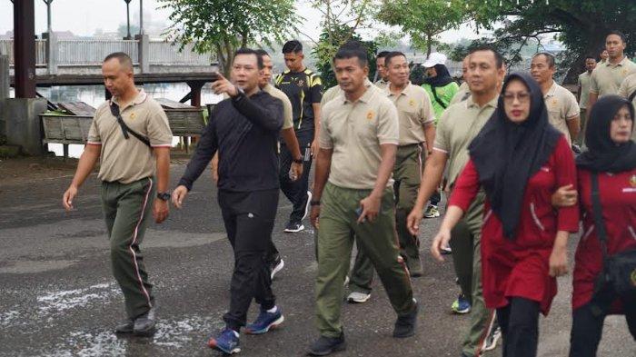 Danrem Lilawangsa Ajak Prajurit dan Keluarga Olahraga Bersama Keliling Kota Lhokseumawe ...