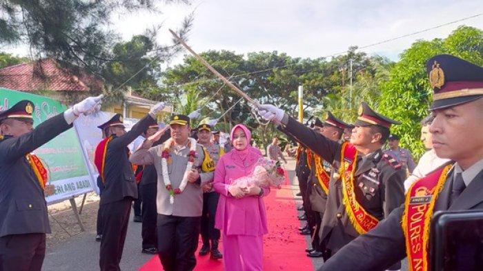 Agus Sulistianto Kapolres Abdya, Dhani Catra Kapolres Aceh Besar, Pedang Pora Warnai Pisah ...