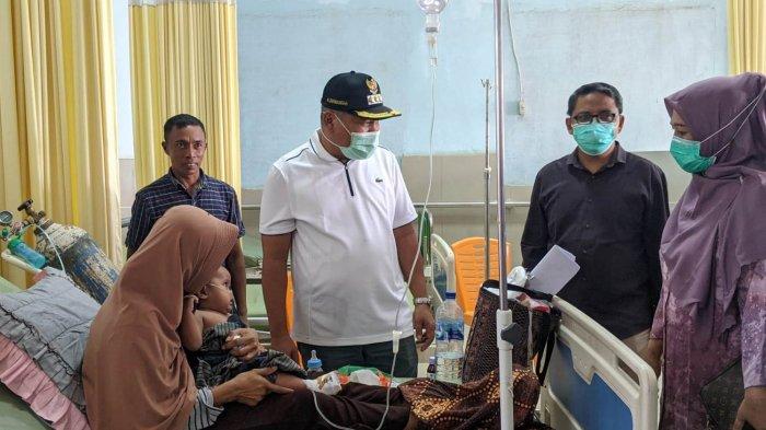 Sidak RSUD Teuku Peukan, Pj Bupati Abdya Soroti Lahan Nganggur hingga WC Rusak - Serambinews.com