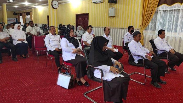 Pj Bupati Aceh Singkil Sidak Pegawainya - Serambinews.com