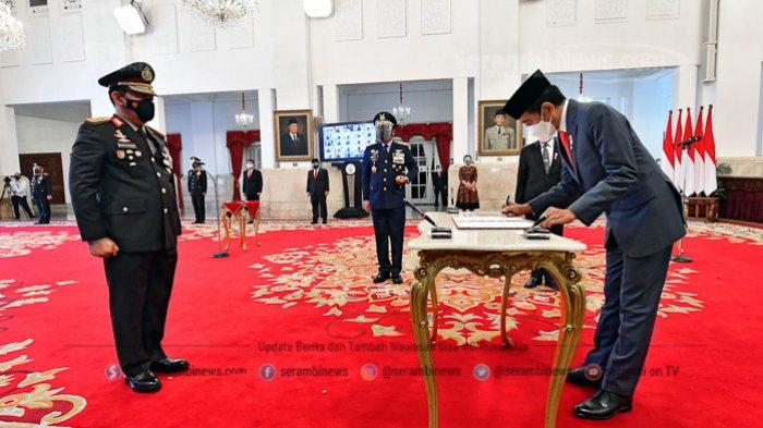FOTO - Jokowi Lantik Listyo Sigit Prabowo Sebagai Kepala Kepolisian Republik Indonesia ...