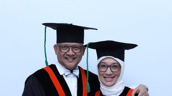 Mengenal Lebih Dekat Pasutri yang Dikukuhkan Serentak Jadi Profesor di Unsyiah Pagi Ini ...