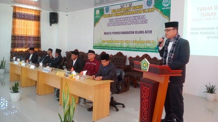 Abon Muhib Buka Kegiatan Rapat Komisi MPU Kabupaten/Kota se-Aceh di ...