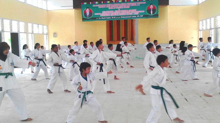 125 Karateka Latihan di Saree - Serambinews.com