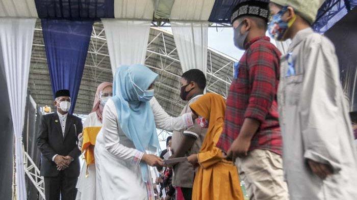 Zikir dan Shalawat Menggema di Lhong Raya - Serambinews.com