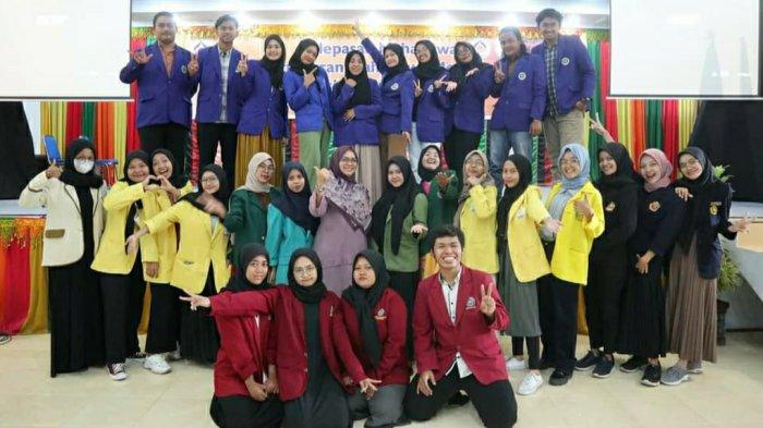 Pementasan dan Launching Buku Meriahkan Acara Perpisahan Mahasiswa ...
