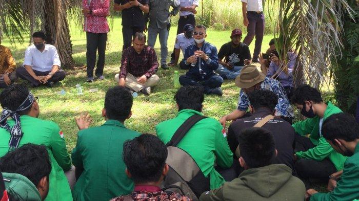 Ini Kata Rektor Unimal Terkait Tuntutan Mahasiswa Saat Berdemo di ...