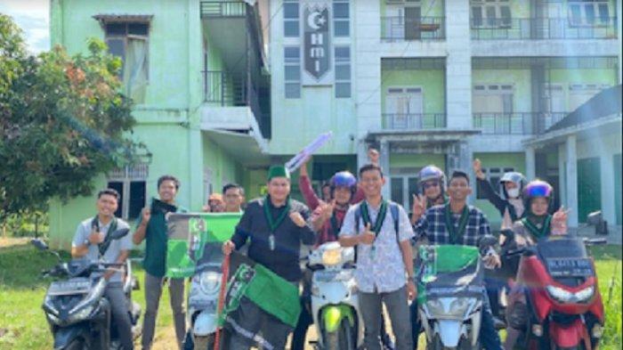 15 Relawan HMI Mengajar Turun ke Tiga Sekolah di Sawang Untuk Motivasi ...