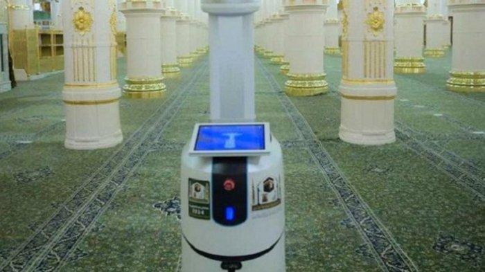 10 Robot Disinfektan Dioperasikan di Masjidil Haram, Arab Saudi ...