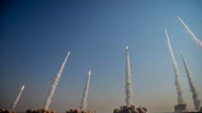 Iran Klaim Luncurkan Rudal Balistik Baru dalam Serangan ke Israel yang ...