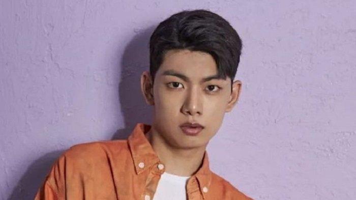 Ryu Ui Hyun Pemeran Web Drama 'A-TEEN' Perankan Karakter Siswa SMA di ...