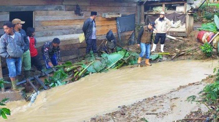 Tinjau Lokasi Banjir Bandang, Sekda Bener Meriah Apresiasi Semua Pihak yang Sigap Bergotong ...