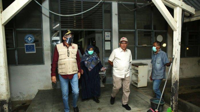 Tengah Malam, Plt Gubernur Aceh Cek Ruang Isolasi Khusus di RSUZA ...